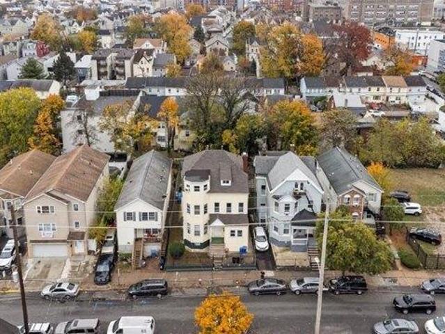 house with 9 bedroom, Paterson NJ DLS101801521