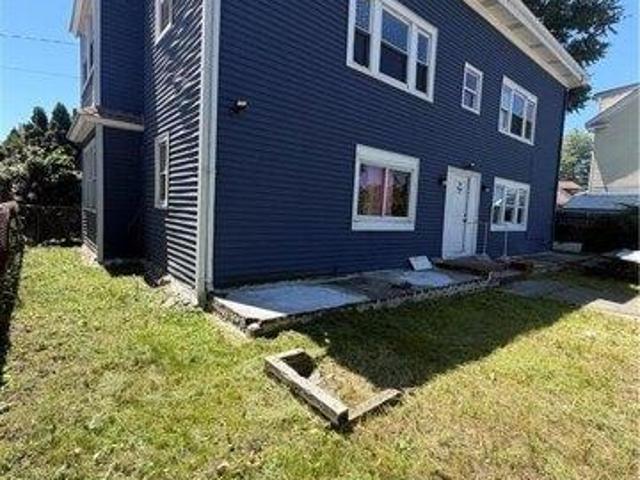 house with 9 bedroom, Pawtucket RI ES104832954