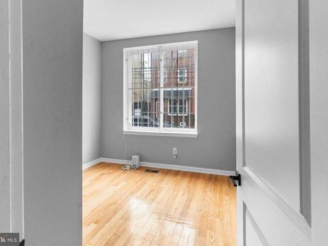 house with 9 bedroom, Philadelphia PA DS93233391