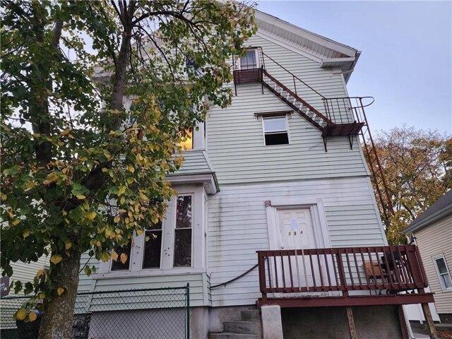 house with 9 bedroom, Providence RI DLS103020459