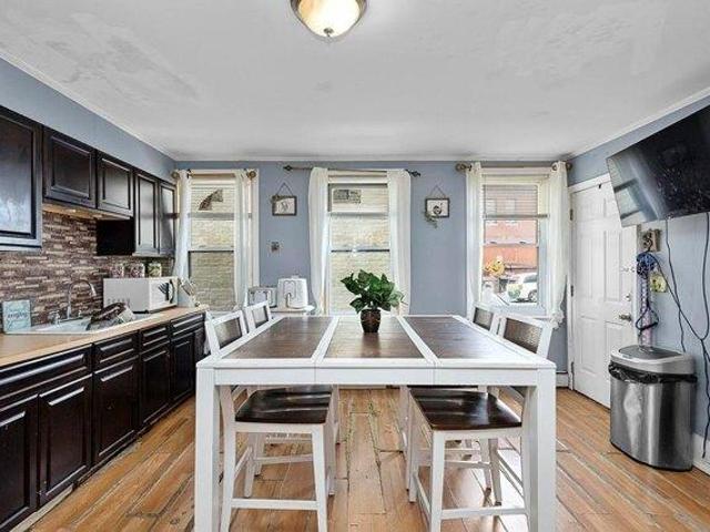 house with 9 bedroom, Providence RI DS103886946