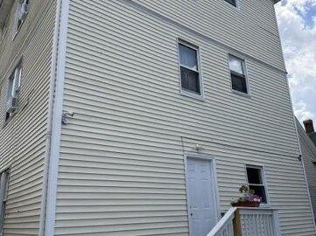 house with 9 bedroom, Providence RI ES104189712