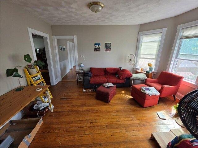 house with 9 bedroom, Providence RI ES105191645