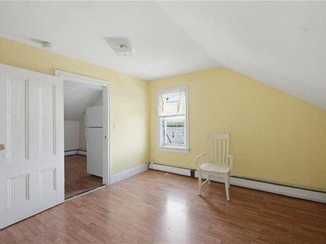 house with 9 bedroom, Providence RI ES105207386