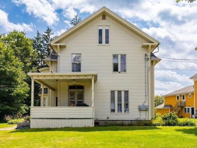 house with 9 bedroom, Putnam CT ES104835441