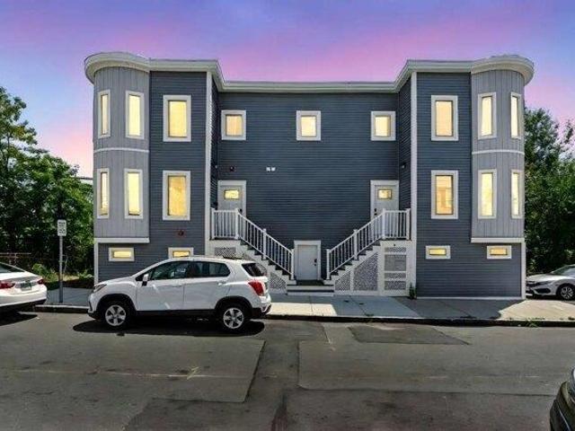house with 9 bedroom, Revere MA DLS102314404
