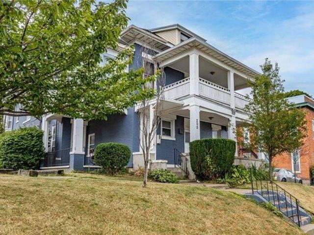 house with 9 bedroom, Rochester NY ES103600712