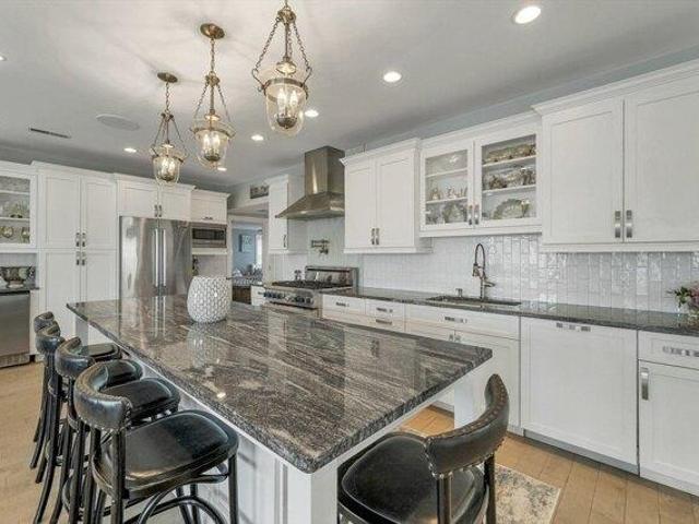 house with 9 bedroom, Salisbury MA ES104946720