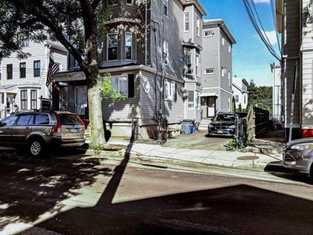house with 9 bedroom, Somerville MA ES104296410