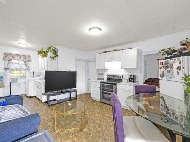 house with 9 bedroom, Southbridge MA DLS102478806