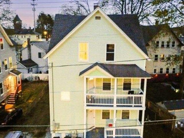 house with 9 bedroom, Southbridge MA ES103439386