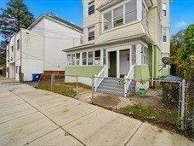 house with 9 bedroom, Springfield MA DS102800728