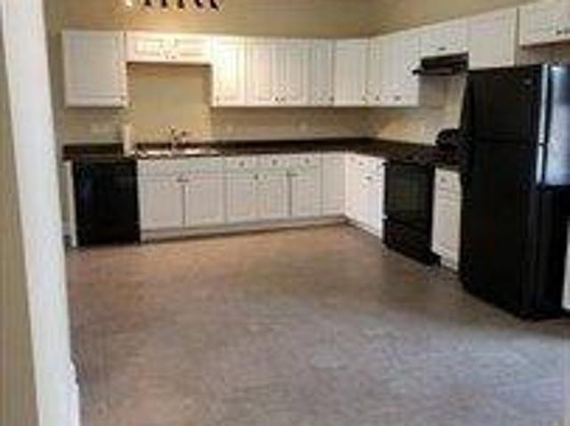 house with 9 bedroom, Springfield MA DS103807517