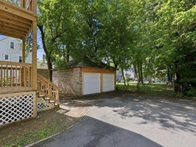 house with 9 bedroom, Springfield MA DS104443177