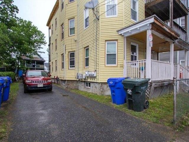 house with 9 bedroom, Springfield MA ES103127781