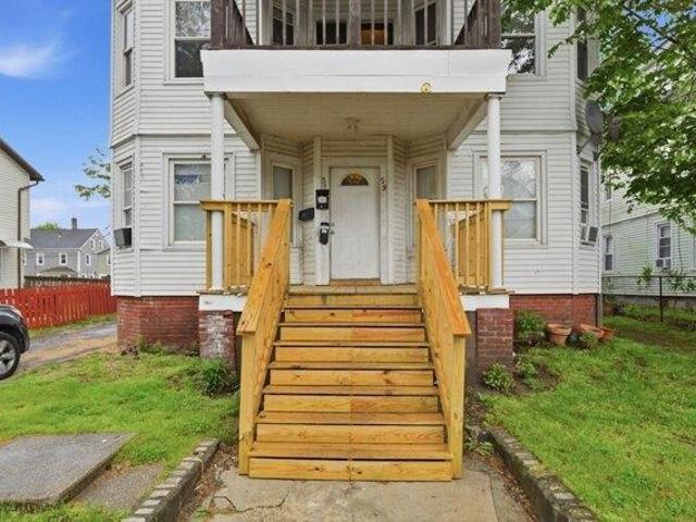 house with 9 bedroom, Springfield MA ES103444546