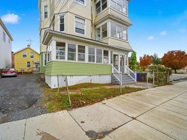 house with 9 bedroom, Springfield MA ES105060811