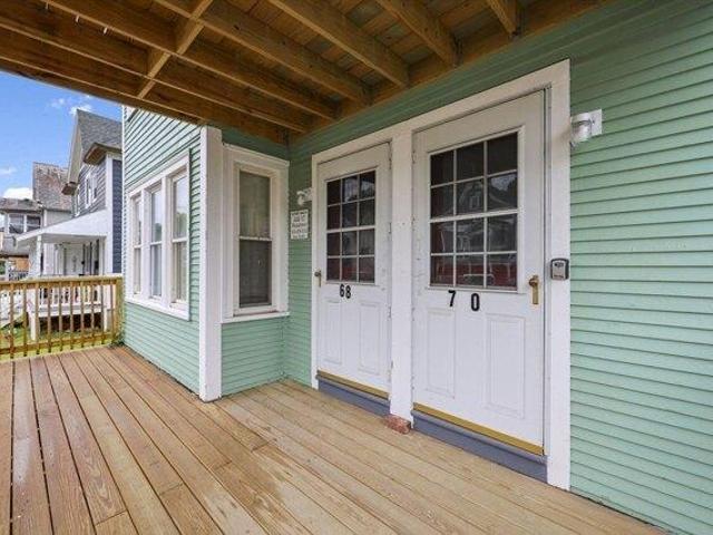 house with 9 bedroom, Springfield MA ES105202994