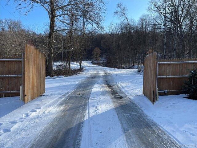 house with 9 bedroom, Stormville NY ES104922289