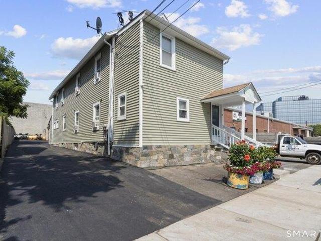 house with 9 bedroom, Stamford CT ES105157536