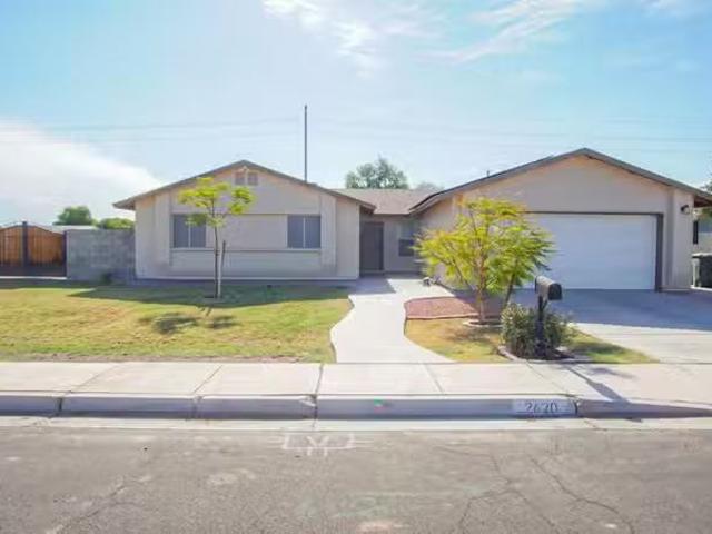 HOUSE Yuma, AZ 2620 S 32nd Ave