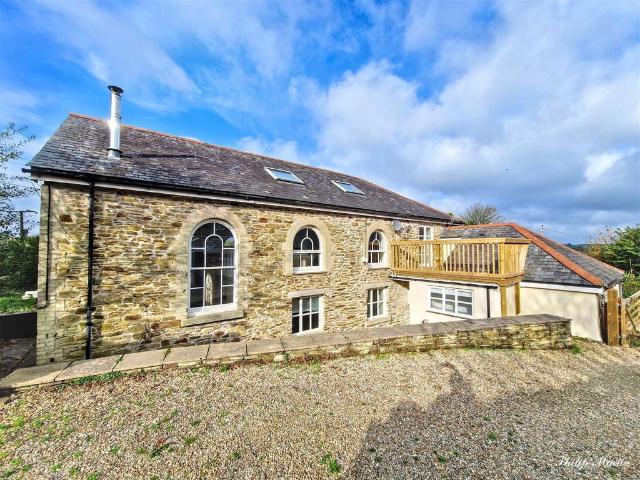 House, Zelah Lane 3 bed detached house to rent £2,395 pcm £553 pw