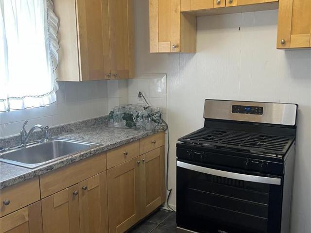 house Amityville NY DS103395711