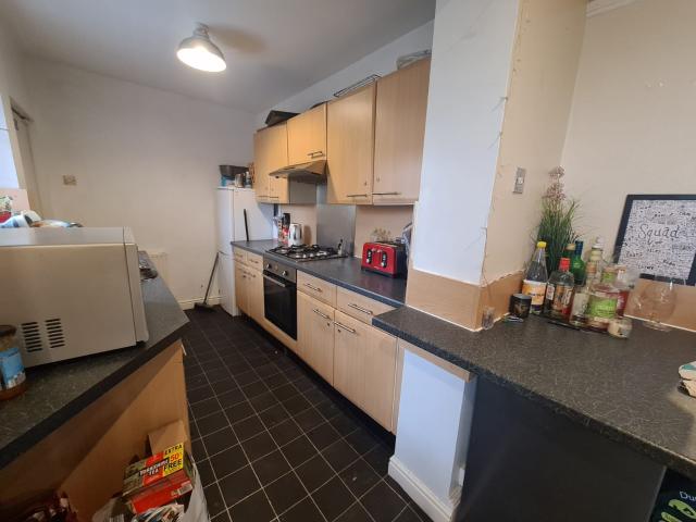house at 20 Grove Gardens, Headingley, Leeds LS6 4EG, United Kingdom