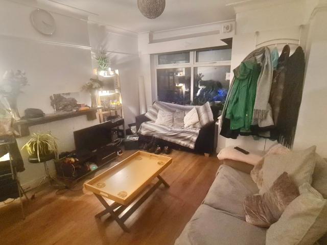house at 25 Park View Road, Burley, Leeds LS4 2LG, United Kingdom