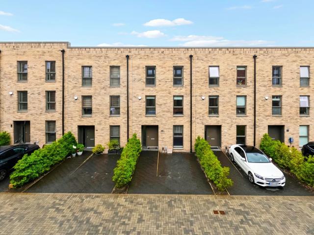 House at Teacher Court, Glasgow
