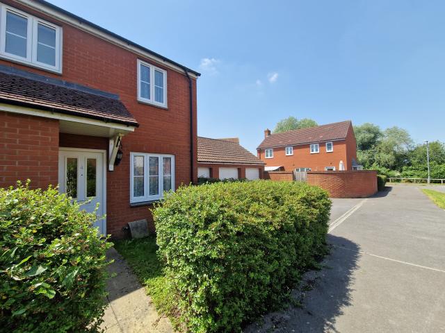 House at Teeswater Walk, North Petherton