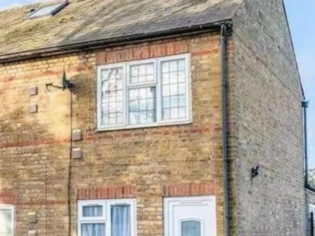 House at Thorney Lane North, Richings Park