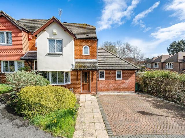 House at Thornleas Place, Guildford