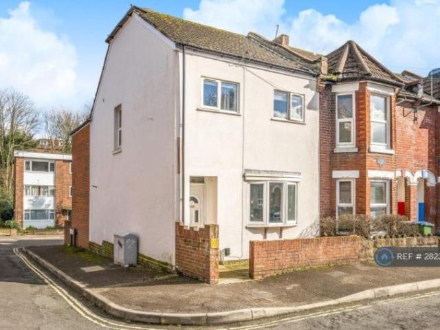 Room at Thackeray Road, Southampton