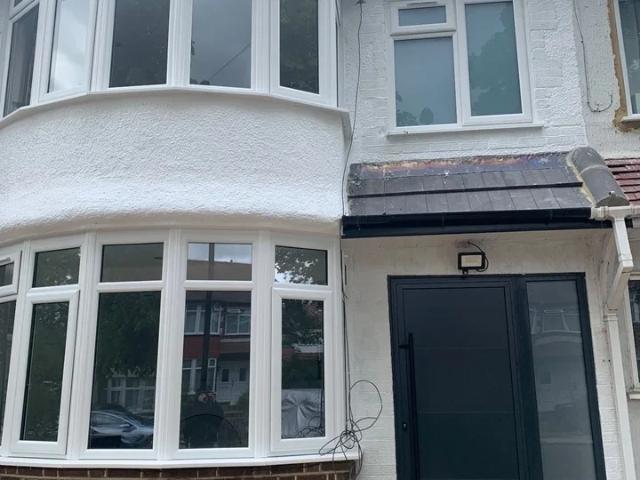 House at Thames Avenue, Greater London