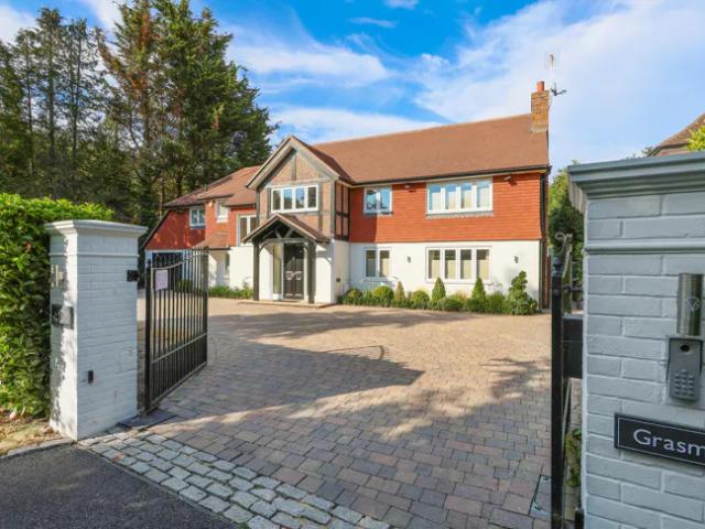 House at The Barton, Elmbridge