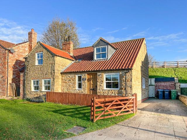 House at The Green, Pickhill