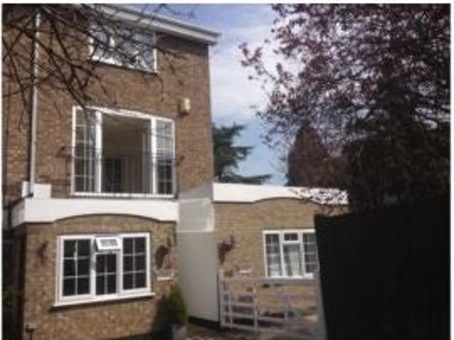 House at Thirlmere Rise, Greater London