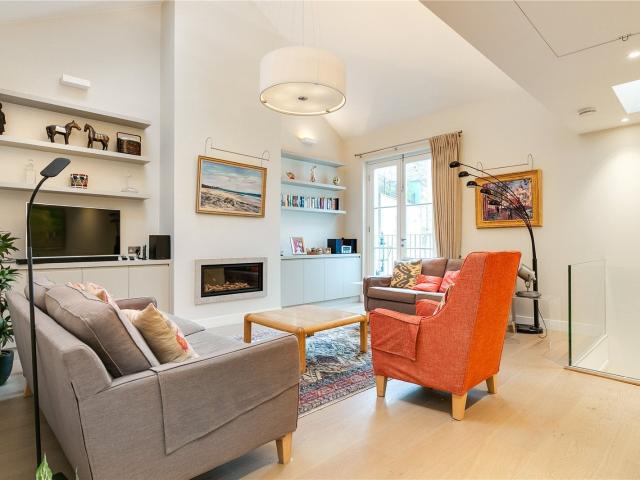House at Thurloe Place Mews, Greater London