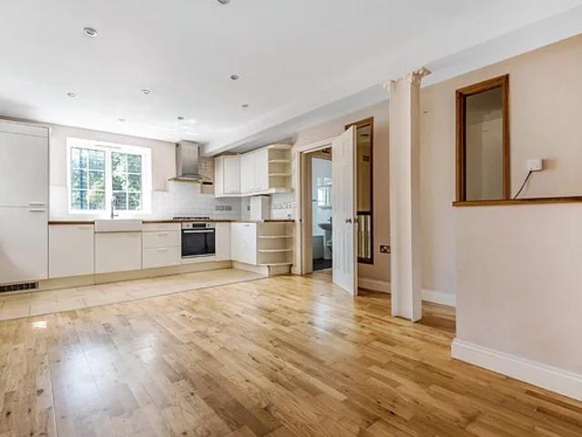 House at Timberland Close, Greater London