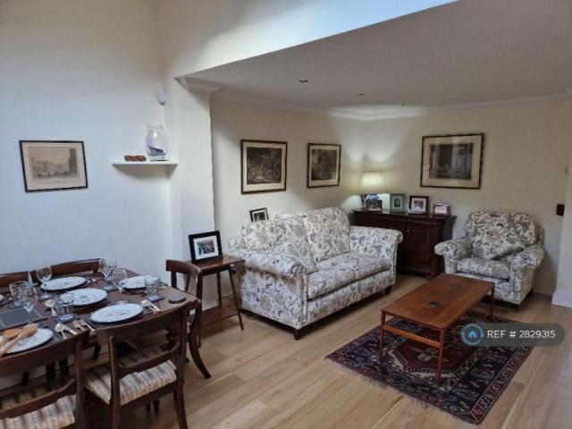 House at Timothy Close, Greater London