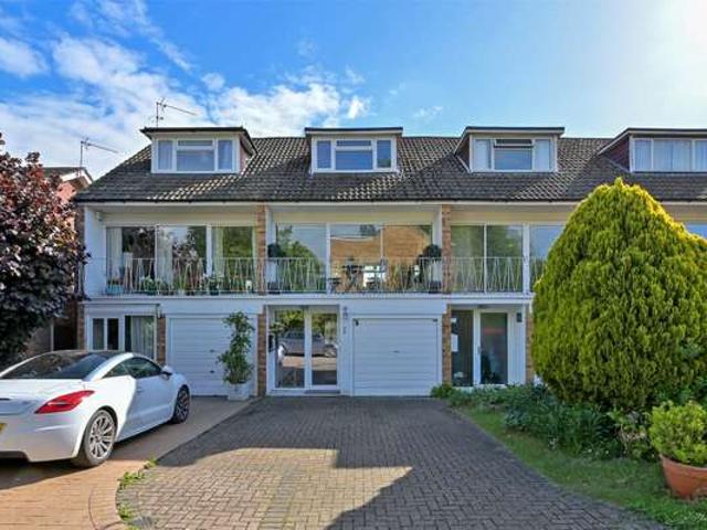 House at Tilecotes Close, Marlow