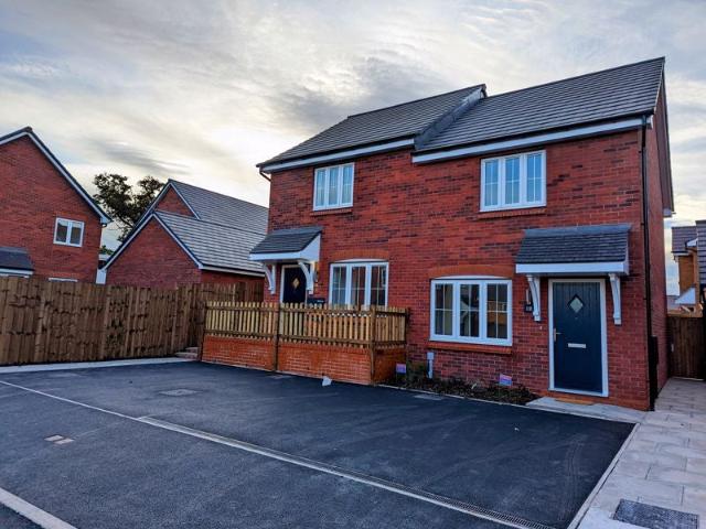House at Tipton Close, Shrewsbury