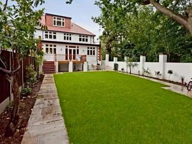 Room at Totteridge Lane, Greater London