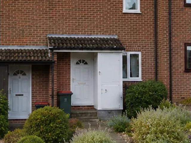 House at Treeview, Crawley