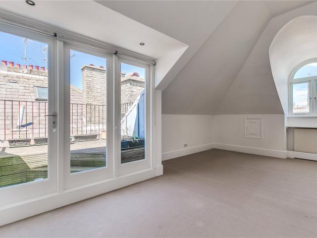 House at Tregunter Road, Greater London