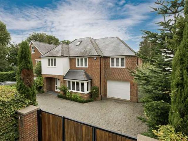 House at Twinoaks, Elmbridge