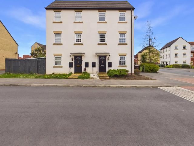 House at Turnberry Avenue, Wakefield