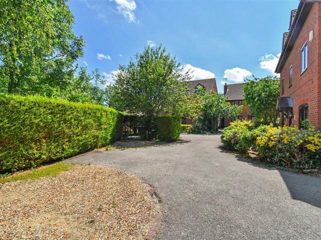 House at Upperwood Close, Milton Keynes