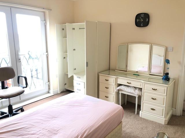 Apartment at Upsdell Avenue, Greater London